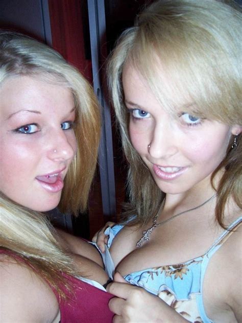 Amateur Teen Jenn Cloud Sucks Dildo And Probes Tight Pussy Porn Pictures Xxx Photos Sex Images