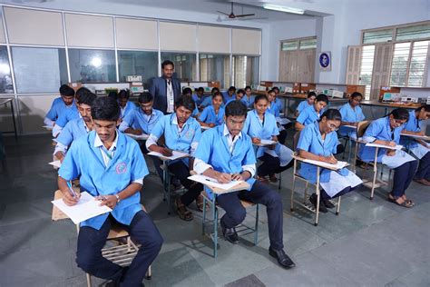 Ece Labs Universal College Of Engineering And Technology