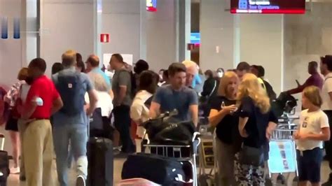 西班牙要求来自中国旅客出具新冠阴性或疫苗证明凤凰网视频凤凰网