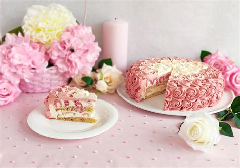 🌹 Lychee Raspberry Cake
