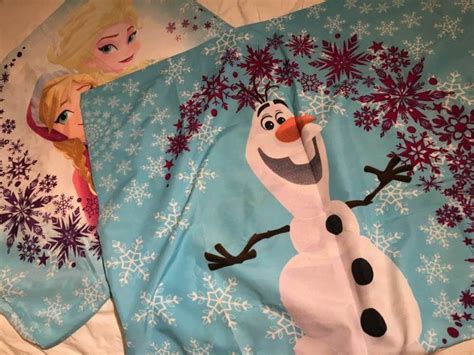 Novo Frozen Posteljina
