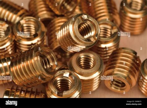 Brass Fine Thread Wood Insert Composite And Polymer Panels Threaded Insert Internal 1 4 20 Nc