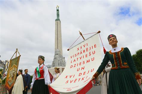 Femme Au Foyer XXVI Latvian Song And XVI Dance Celebration 2018