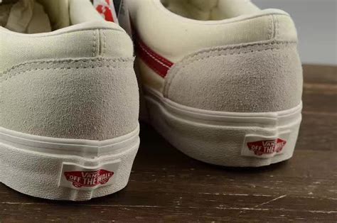 Vans高仿和正品的对比照经典黑正版vans和高仿的区别 随意云