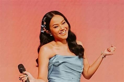 Cantiknya Yura Yunita Kenakan Kebaya Modern Nan Gemas Outfitnya Selalu