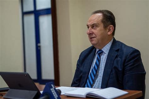 Andrzej Gut Mostowy Umów trzeba dotrzymywać