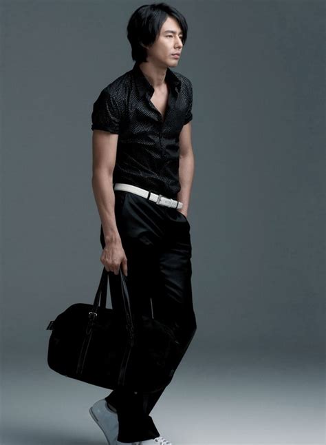 图文：赵仁成夏季清爽写真 时尚设计师影音娱乐新浪网