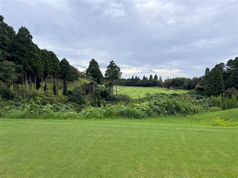 大多喜カントリークラブ【pgm】（千葉県夷隅郡大多喜町）にてラウンドしてきた！ フェアウェイは広いもののティーショットが低調 メタボのゴルフ