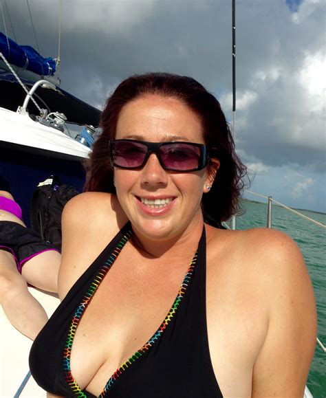 She Loves Attention At Homemoviestube Com