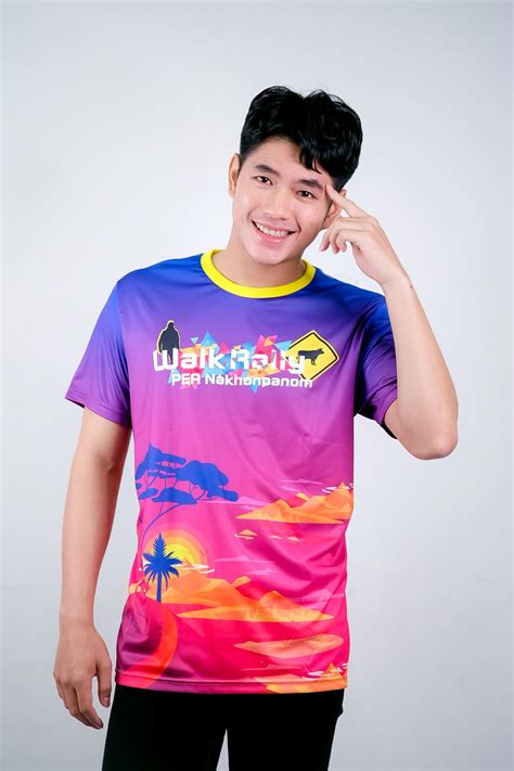 เสื้อคอกลม ไล่สี สีน้ำเงิน สีชมพู่ เนื้อผ้าคุณภาพดี Polostylist