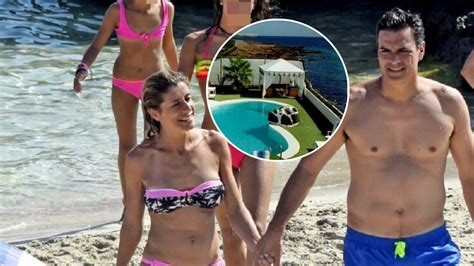 Las Exclusivas Vacaciones De 20 Días De Pedro Sánchez Y Su Mujer Begoña