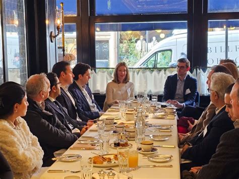 Elina Nizar On Linkedin Pleasure Hosting Breakfast With Julius Baer