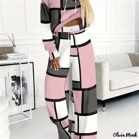 Olivia Mark Premium Plus Size Activewear Bundle Womens Colorblock