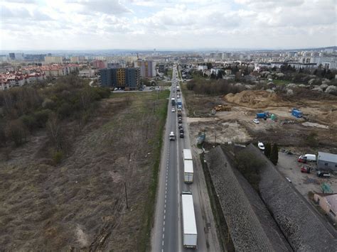 Kraków Wyburzenia i wycinki Jak wygląda rozbudowa al 29 Listopada z