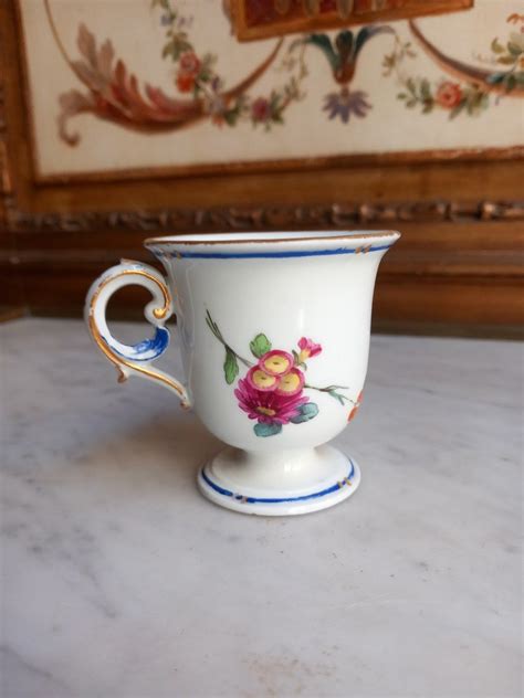Proantic Sèvres Tasse à Glace En Porcelaine XVIIIe Siècle
