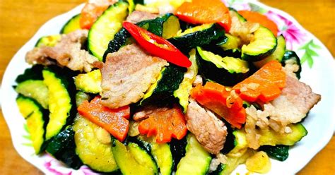 櫛瓜炒肉片（家常料理） 食譜與作法 By 魏鈺娟（娟娟廚房創意料理） Cookpad