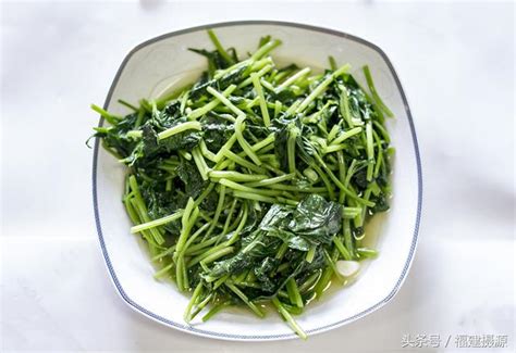 平時有空，搞幾個家常菜，試試自己的廚藝也是不錯的 每日頭條
