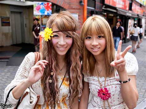 Pretty Shibuya Flower Girls Two Pretty And Stylish Shibuya G Flickr