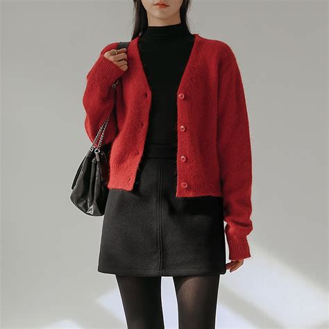 커먼유니크 소프트 앙고라 V 넥 가디건 가을 겨울 브이넥 헤어리 롱슬리브 긴팔 레이어드 연말니트 빨간색 레드