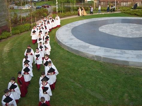 Susanna Heron Still Point — Art Christianity