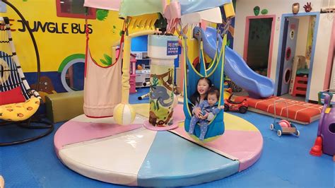 6개월 아기 하늘이 첫 놀이기구 Youtube