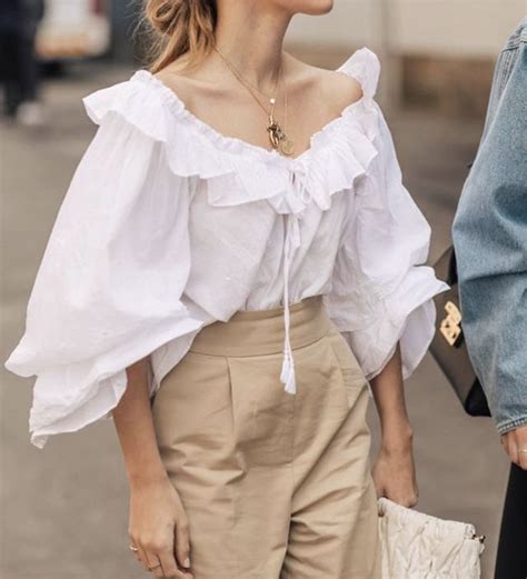 Chic Ruffled Peasant Top For Daywear Billowy Ruffled Tops For Summer
