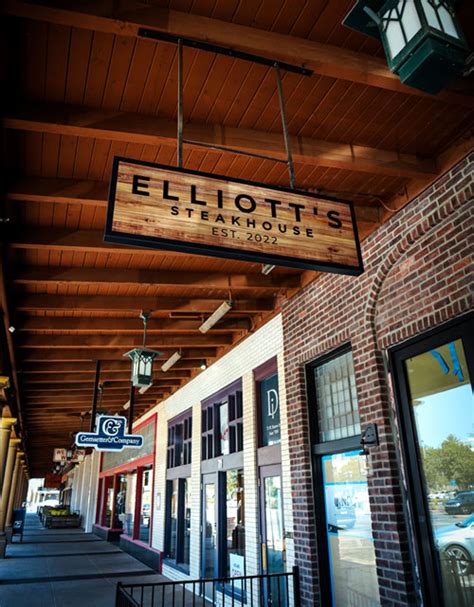 Elliotts Steakhouse A Tribute To The Late Elliott Hall Opens In