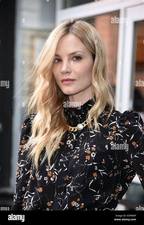 Sylvia Hoeks Fotos Und Bildmaterial In Hoher Auflösung Alamy