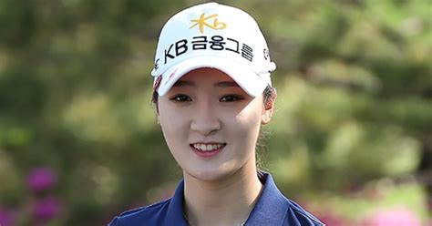 [포토] 오지현 브이 그리며 싱글벙글