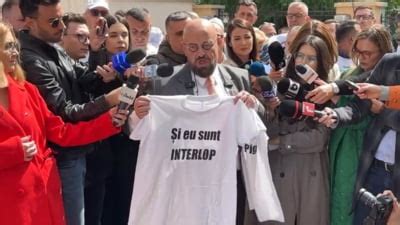 Piedone și a depus candidatura la Primăria Capitalei Îndeamnă votanții