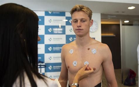 De Jong Passes Medical