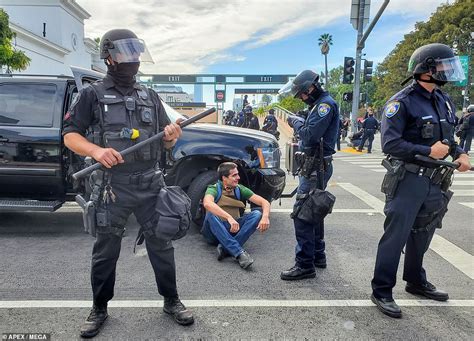 Us Election Violence As Trump Fans Clash With Blm Protest And Antifa