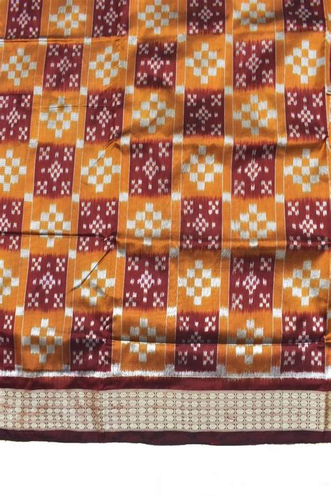 Brown Maroon Combination Pasapali Design Sambalpuri Handloom Bandha