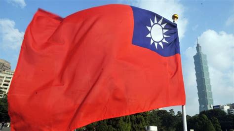 Whats Behind China Taiwan Tensions Bbc News