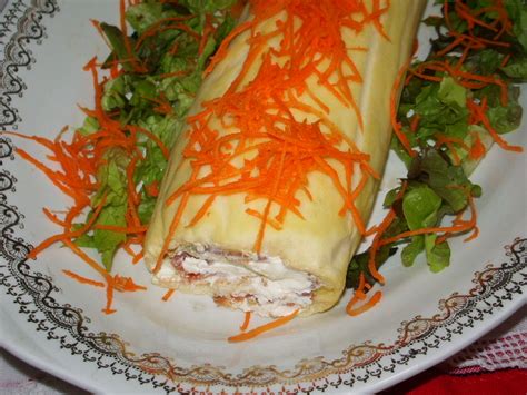 Pan Y Otras Viandas Brazo De Gitano De Salmón Queso Crema Y Puerros