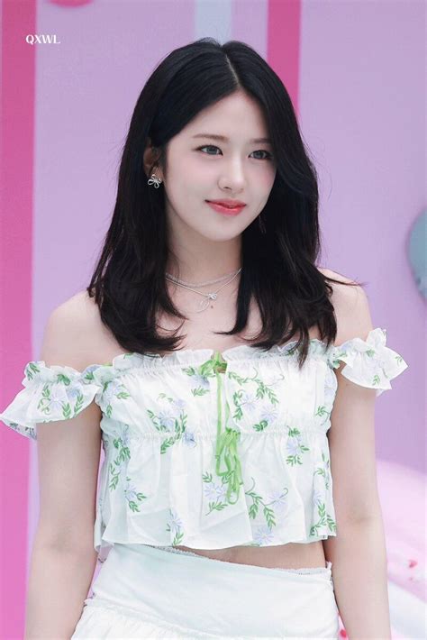 손흥민과 안유진 하나은행 행사 개9