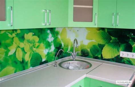 Кухонные фартуки из стекла - продажа и монтаж скинали в Москве | FromGlass