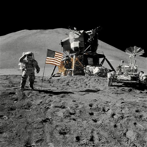 Neil Armstrong Centric First Man Film Tells Apollo 11 Story Recieves