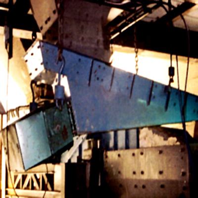 Dust Tight Spring Connected Electromagnetic Vibrating Feeder Indian