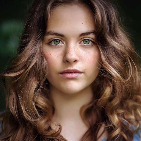 Albums 94 Pictures Girl With Brown Hair And Green Eyes Completed