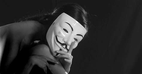 여성 10만명 벗겼다 사진 주면 누드 만드는 텔레그램방 중앙일보