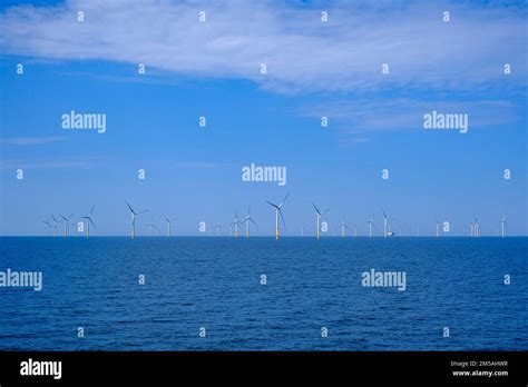 Großer Offshore Windpark In Der Ostsee Zur Erzeugung Grüner