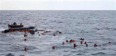 بالأسماء هؤلاء الناجون من غرق المركب قبالة شاطىء طرطوس