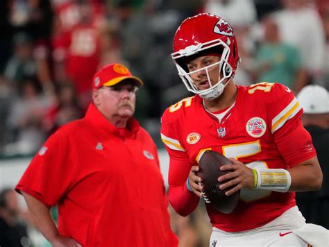 Chiefs Patrick Mahomes Andy Reid Fined For Criticizing Officials