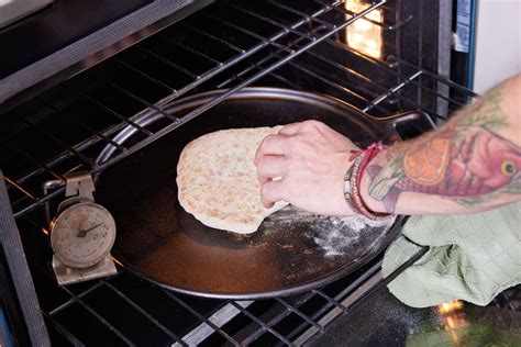 Thick Crust Pizza Baking Tips Elevate Your Pizza Game
