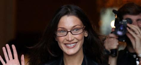 Bella Hadid Shows Bronzed Abs In New Frankies Bikinis Campaign
