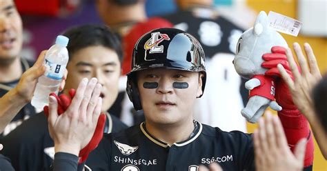 Ssg 추신수 복귀 후 살아난 방망이이틀 연속 선두타자 홈런