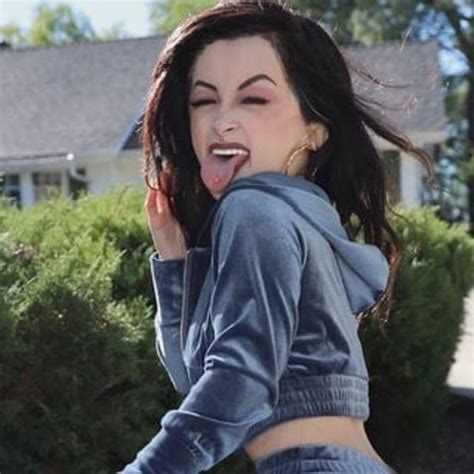 Tiny Texie Contact Info Find Influencer Numbers Address Email In 1 Influencer Marketing