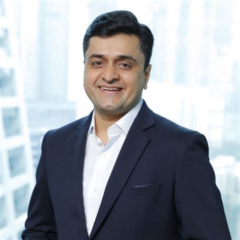 Bloomberg Tv Staffer Subramaniam Leaves Talking Biz News