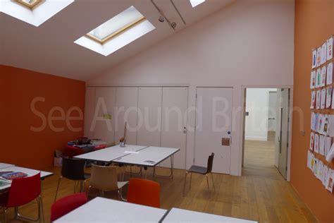 Mostyn Art Gallery Llandudno Conwy See Around Britain